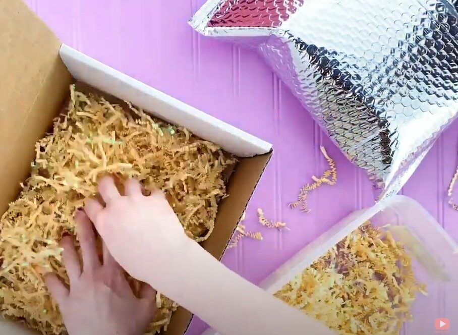 How to Ship Macarons | How to Ship Home Baked Goods (Packaging Tips and ...